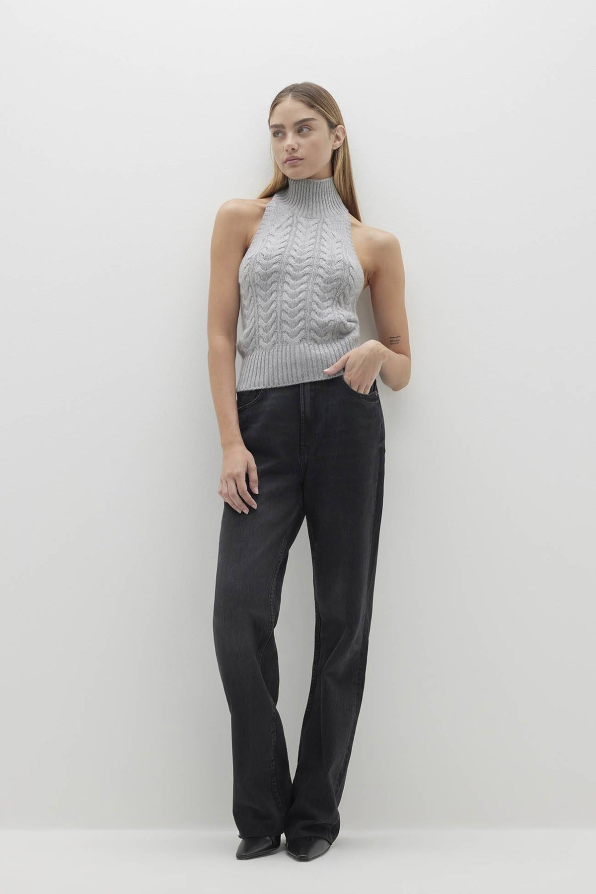 Women's Runa Cable Knit Cashmere Halter Top – NAKEDCASHMERE